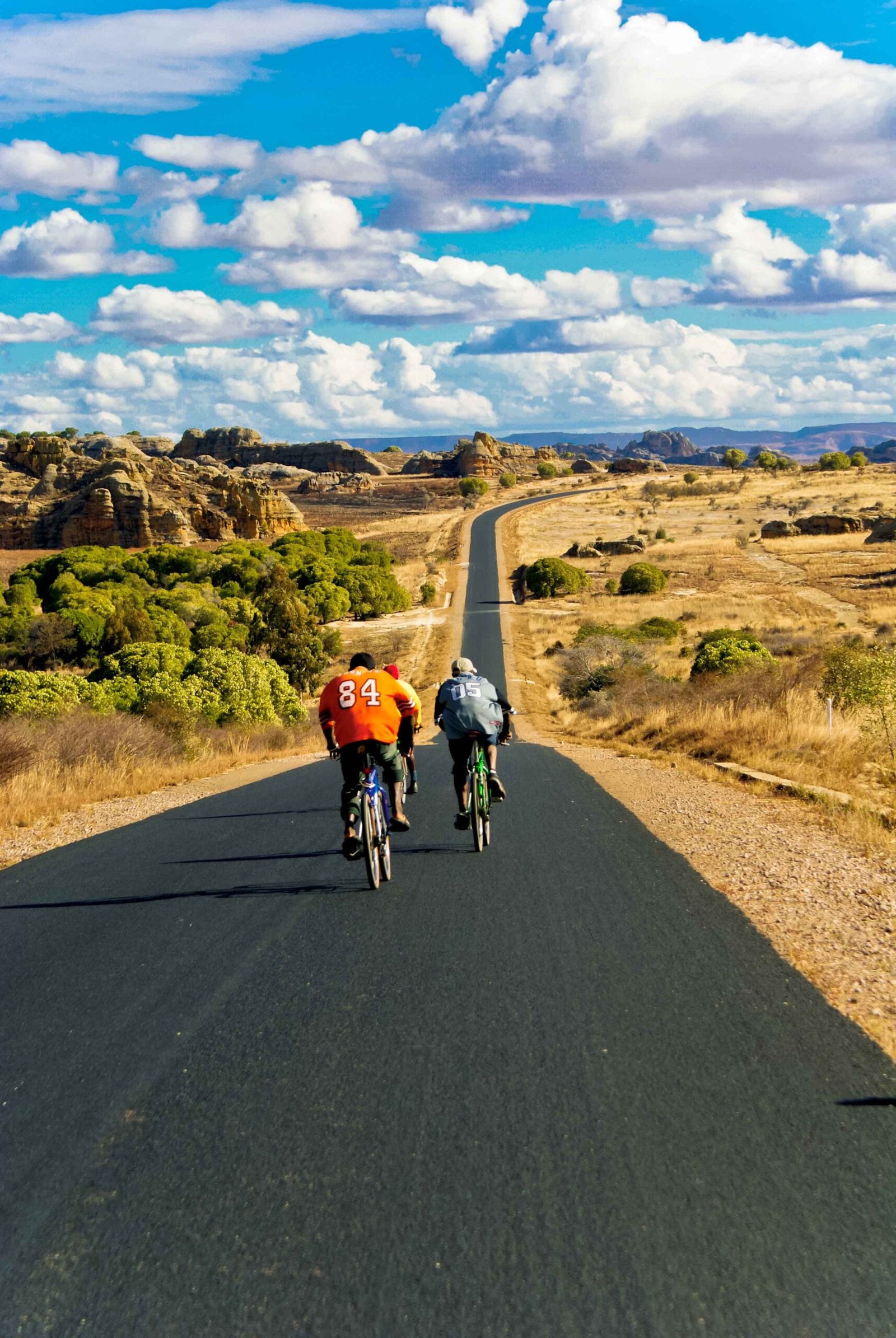 MULTI ACTIVITES SUR LA RN7 - Sunreef Travel Madagascar